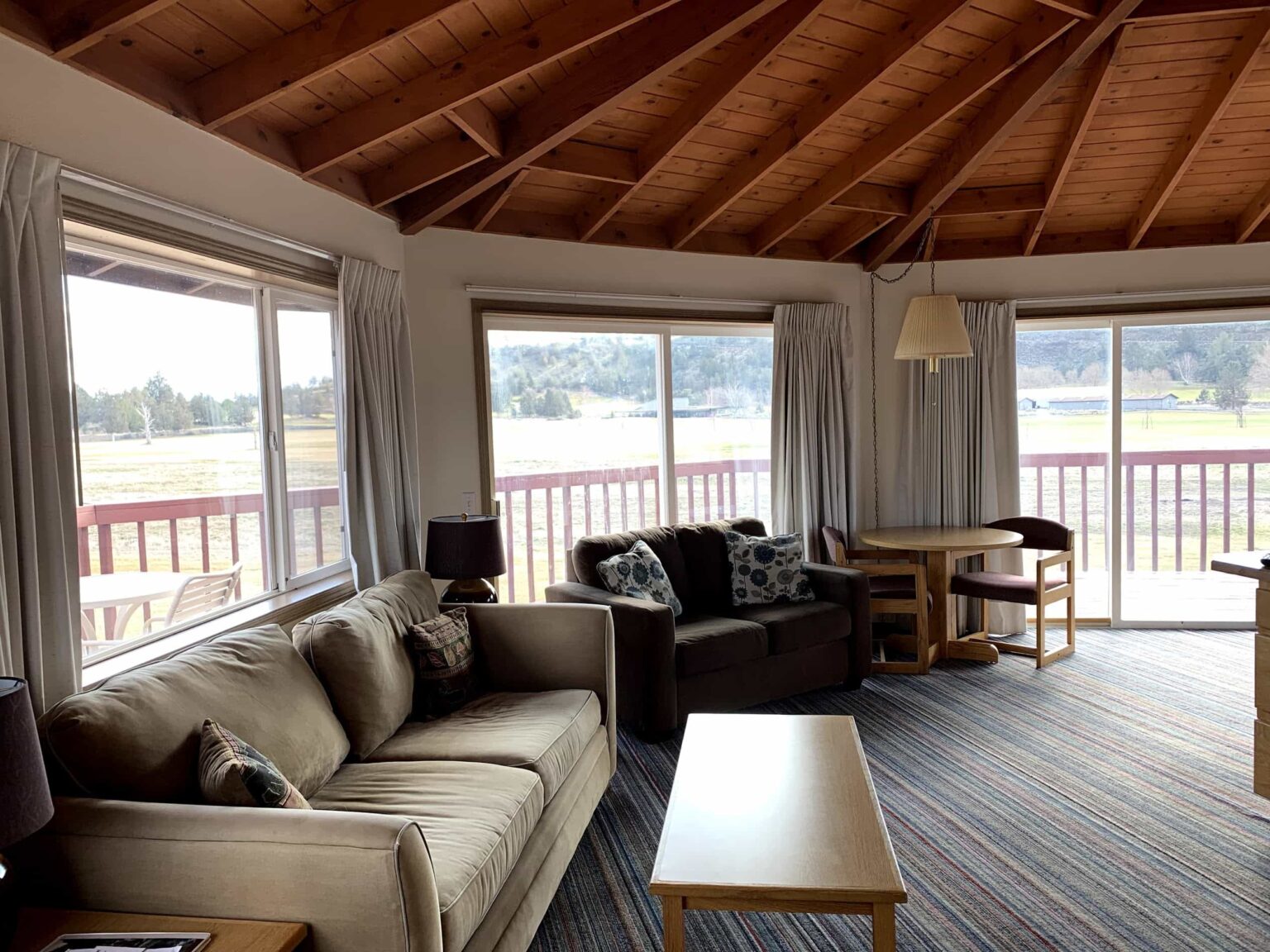 Smith Rock Resort – Hike, Play, Relax at the Croocked River Ranch canyon