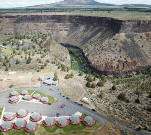 Smith Rock Resort – Hike, Play, Relax at the Croocked River Ranch canyon